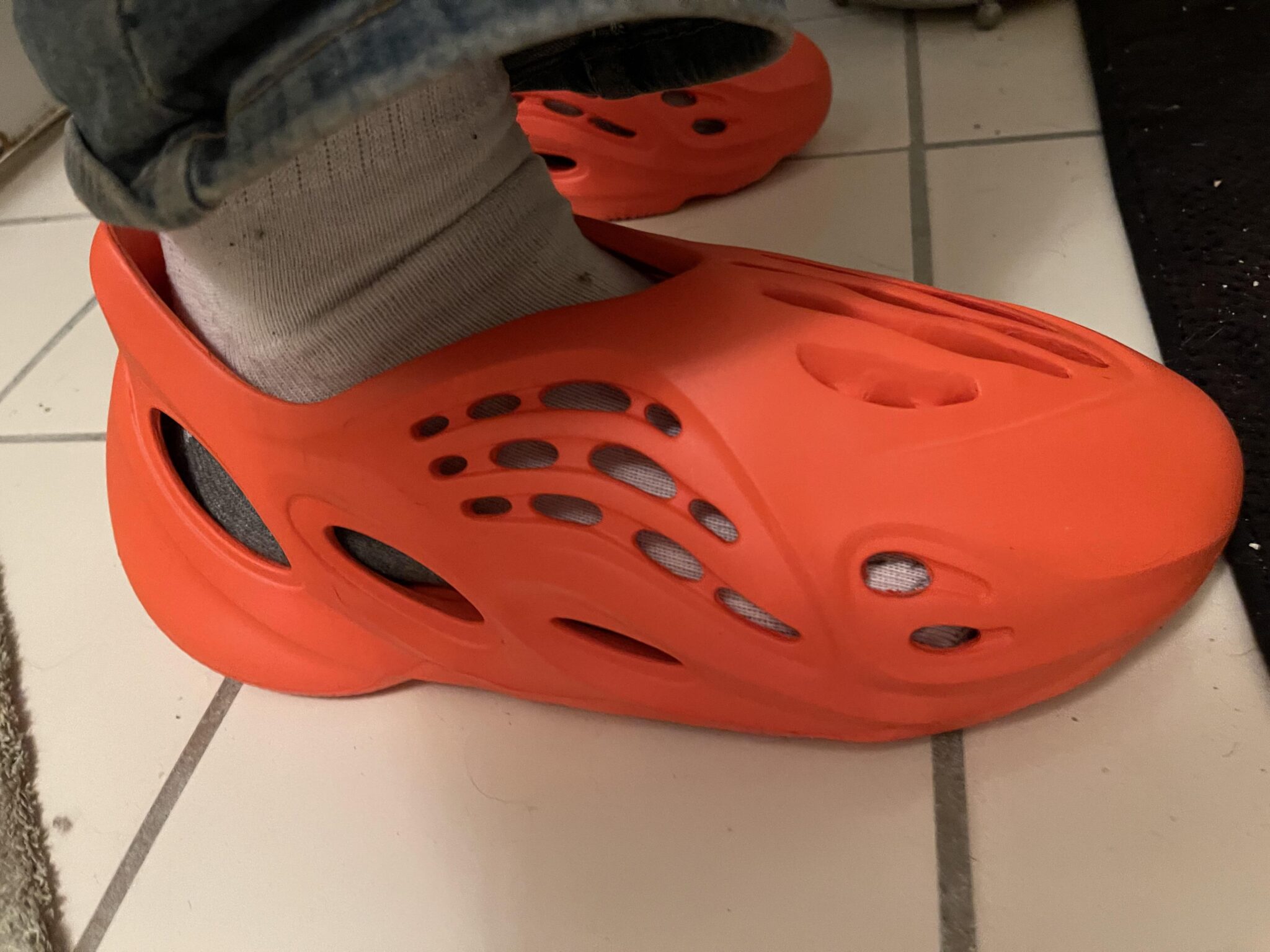 About Us - Get Yeezy Slides